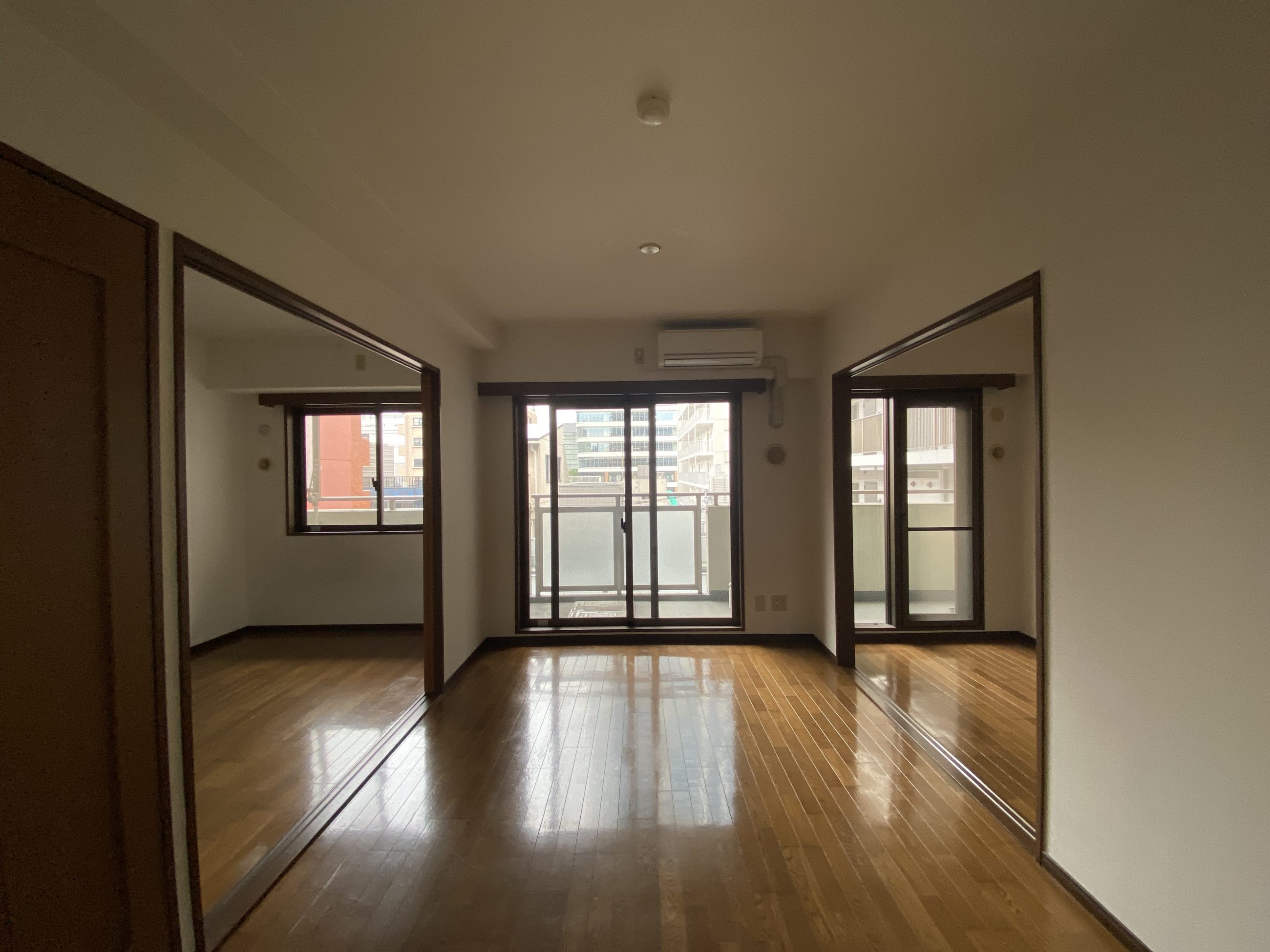 勝どき 築23年RC 57m2をシステムキッチン3LDKにフルリノベーション【中央区 築23年 3LDK 賃貸 マンションリノベーション事例 eims エイムズ】 - eims (エイムズ)