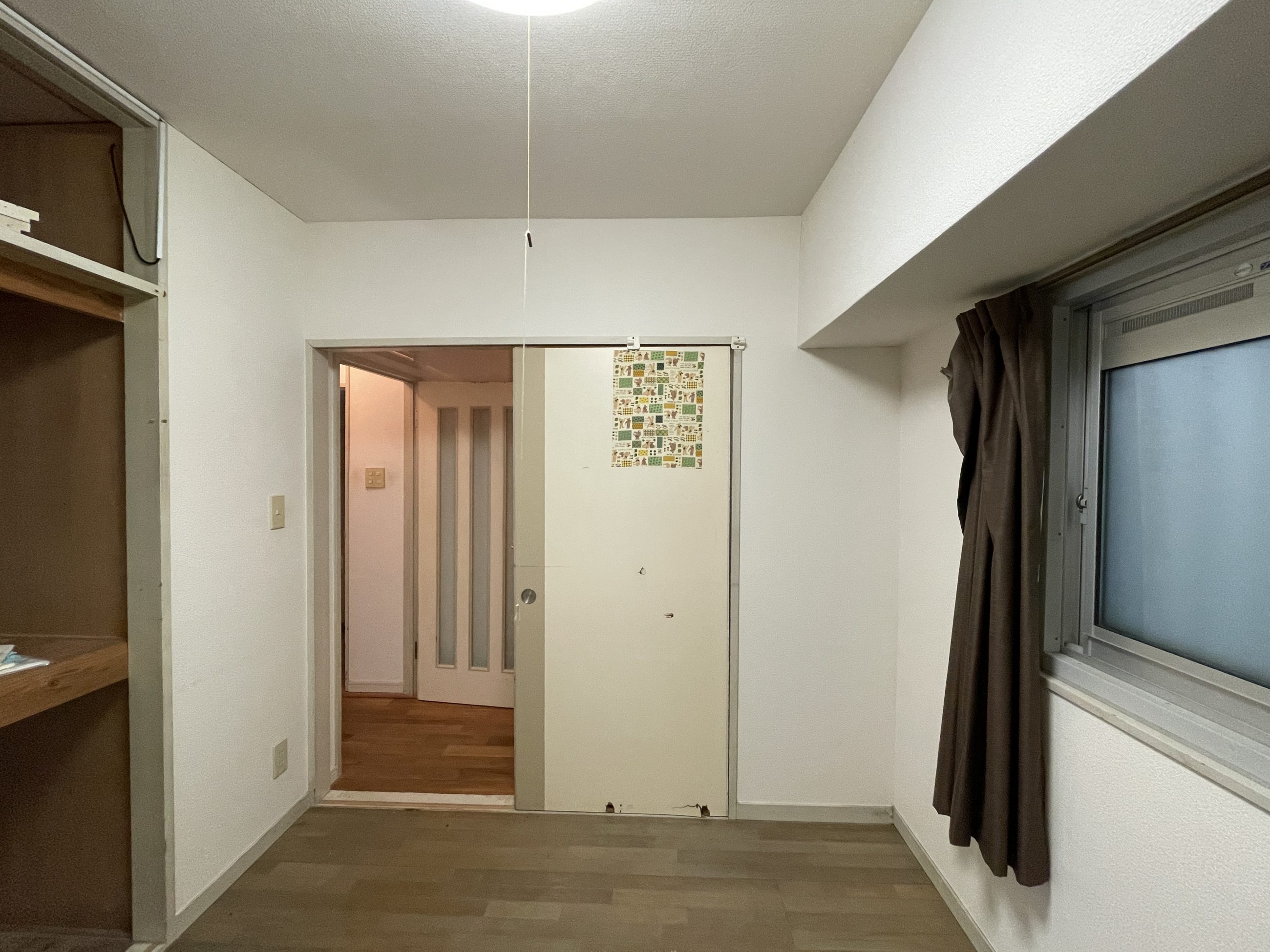 上町 築54年の在来浴室ヴィンテージマンションをリモートワークスペースを設けた無垢床仕様の1SLDKにフルリノベ【世田谷区 RCマンション 築43年 1SLDK 賃貸】eims（エイムズ ...