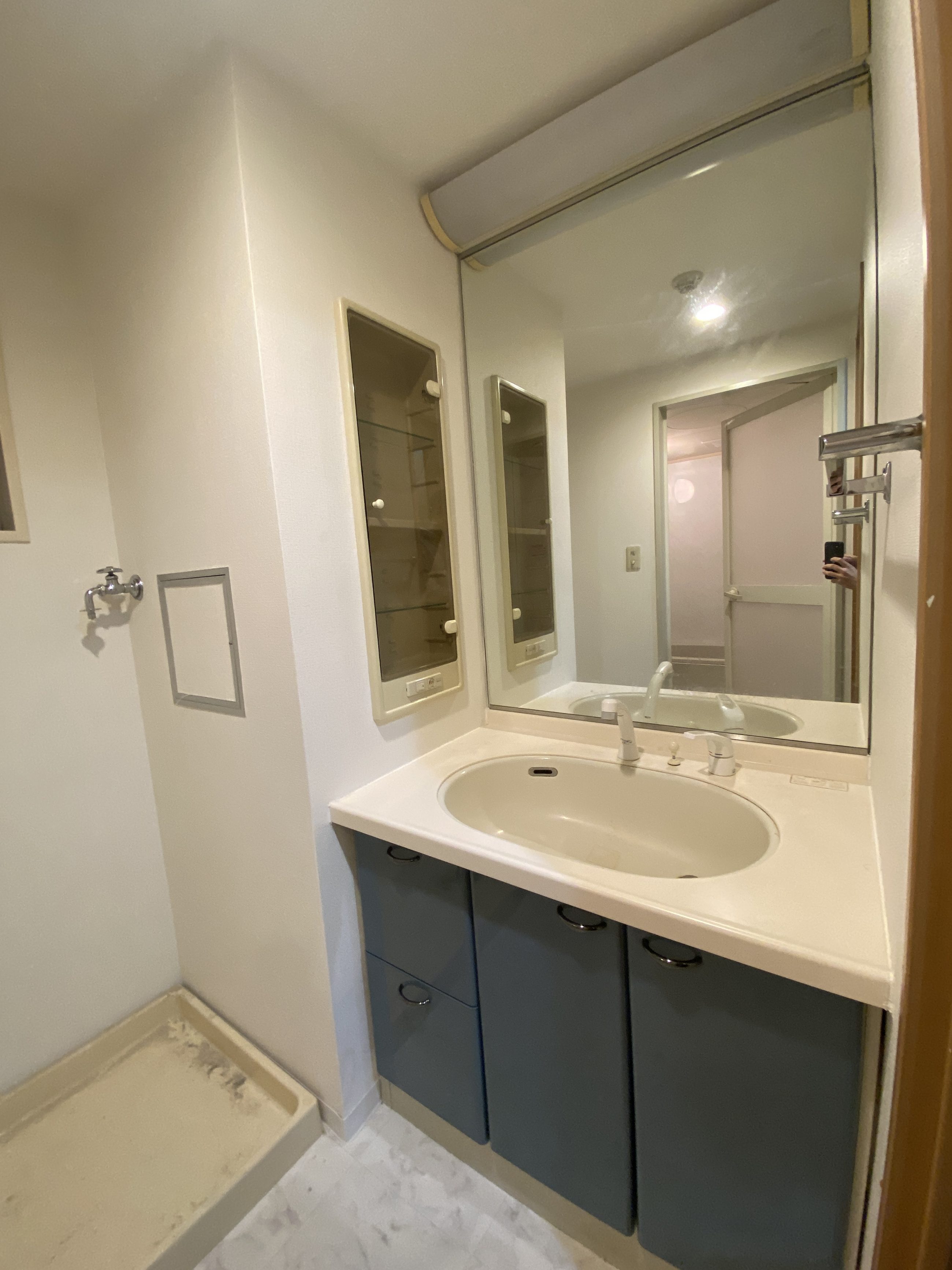 両国駅 築23年RCマンションをシステムキッチン2LDKにフルリノベーション【墨田区 築23年 マンションリノベーション事例】eims（エイムズ） - eims (エイムズ)