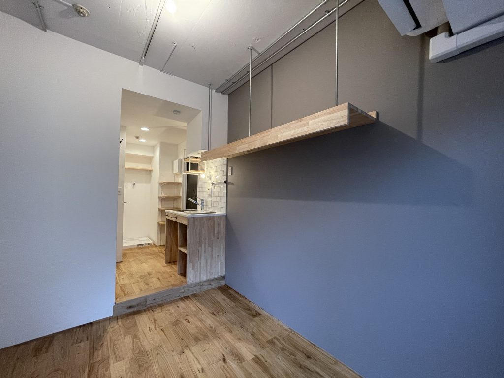 東神奈川駅 築35年の3点UBタイプの1Rアパートを無垢床、バストイレ別にフルリノベーション【横浜市 築35年 1Rアパート リノベーション事例】eims（エイムズ） - eims (エイムズ)