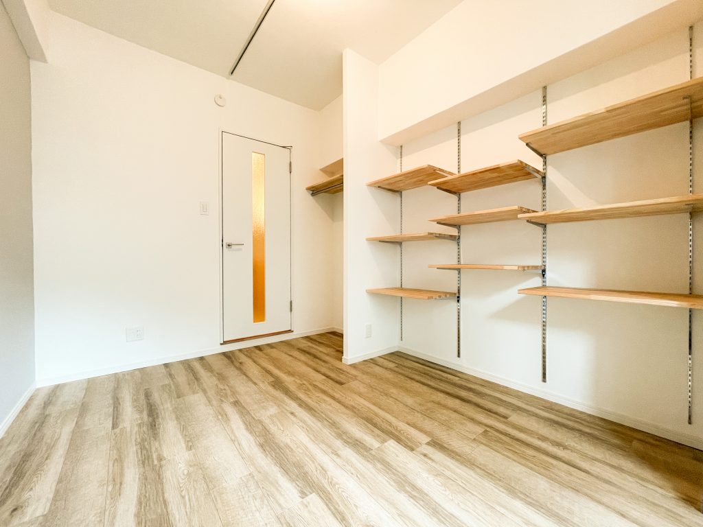 五反田 徒歩5分 3点UBを解消し、居住空間には収納が充実した1K物件にフルリノベーション【目黒区 築38年 1Kマンション リノベーション事例】eims（エイムズ） - eims (エイムズ)