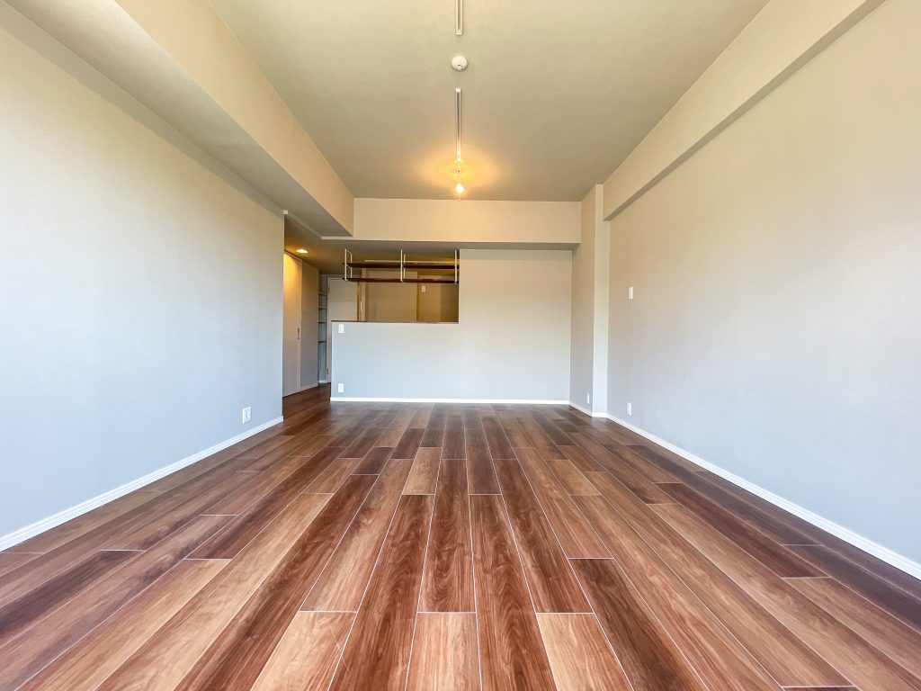 藤が丘 築32年の築古マンションを、予算を抑えつつも見映えする空間にリノベーション3LDK【横浜市 築32年 マンションリノベーション事例】eims（エイムズ） - eims (エイムズ)