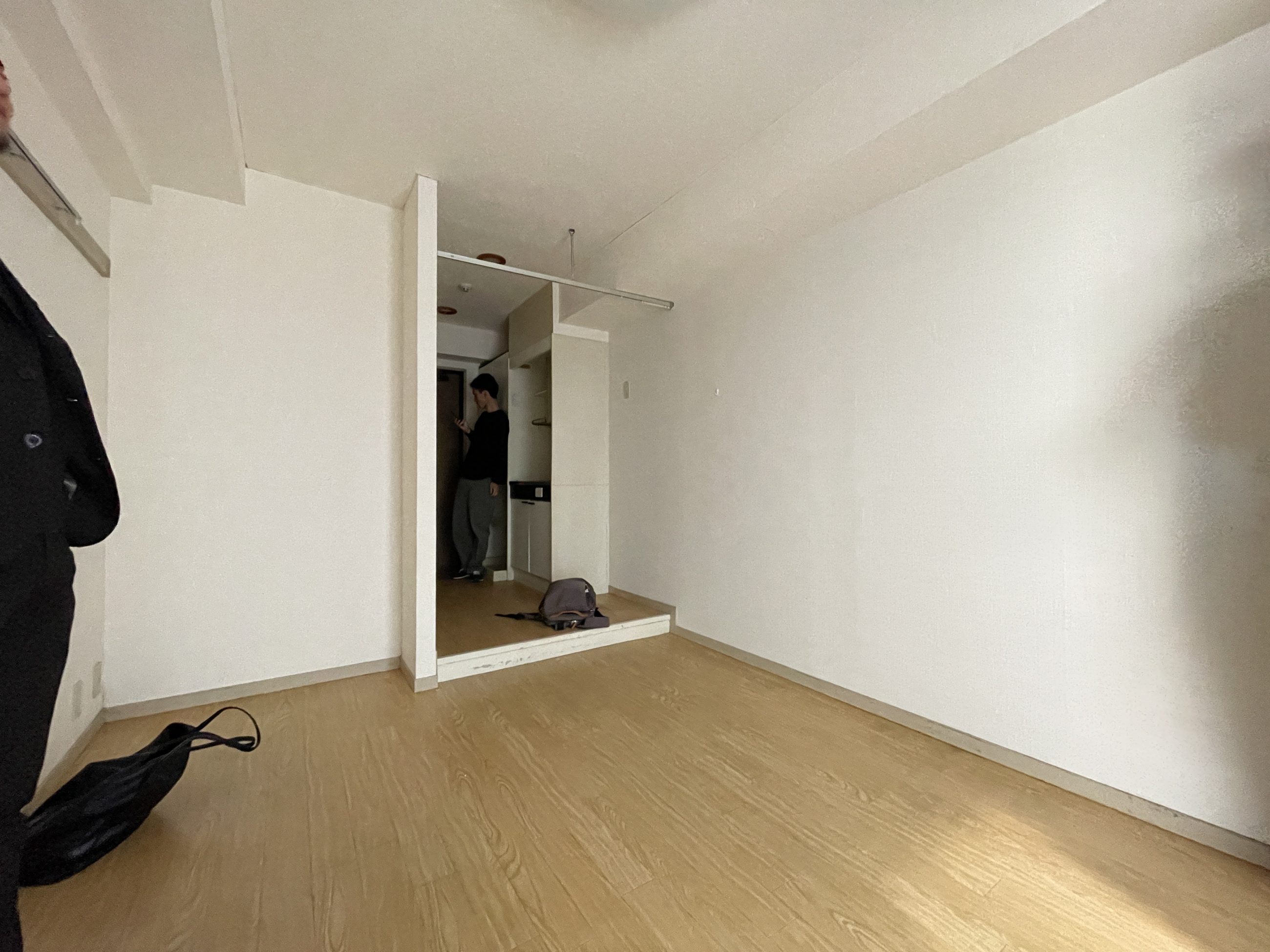 東神奈川 築35年の3点UBタイプの1Rアパートを無垢床、バストイレ別にフルリノベーション【横浜市 築35年 1Rアパート リノベーション事例】eims（エイムズ） - eims (エイムズ)