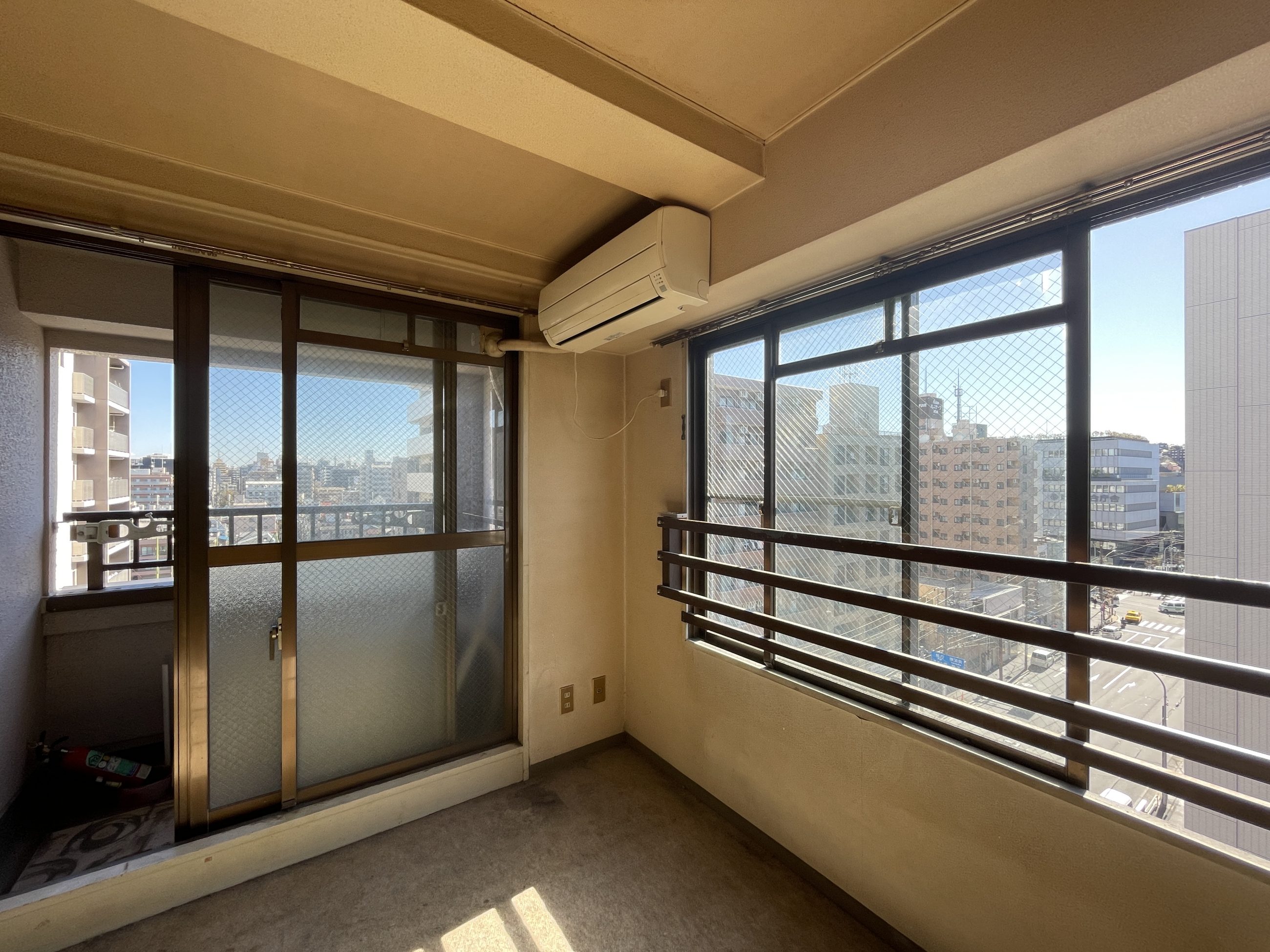 阪東橋 築37年の3点UBの1DKをオリジナルシステムキッチンが映える1LDKにフルリノベ【37年 鉄骨 リノベーション事例】eims（エイムズ） - eims (エイムズ)