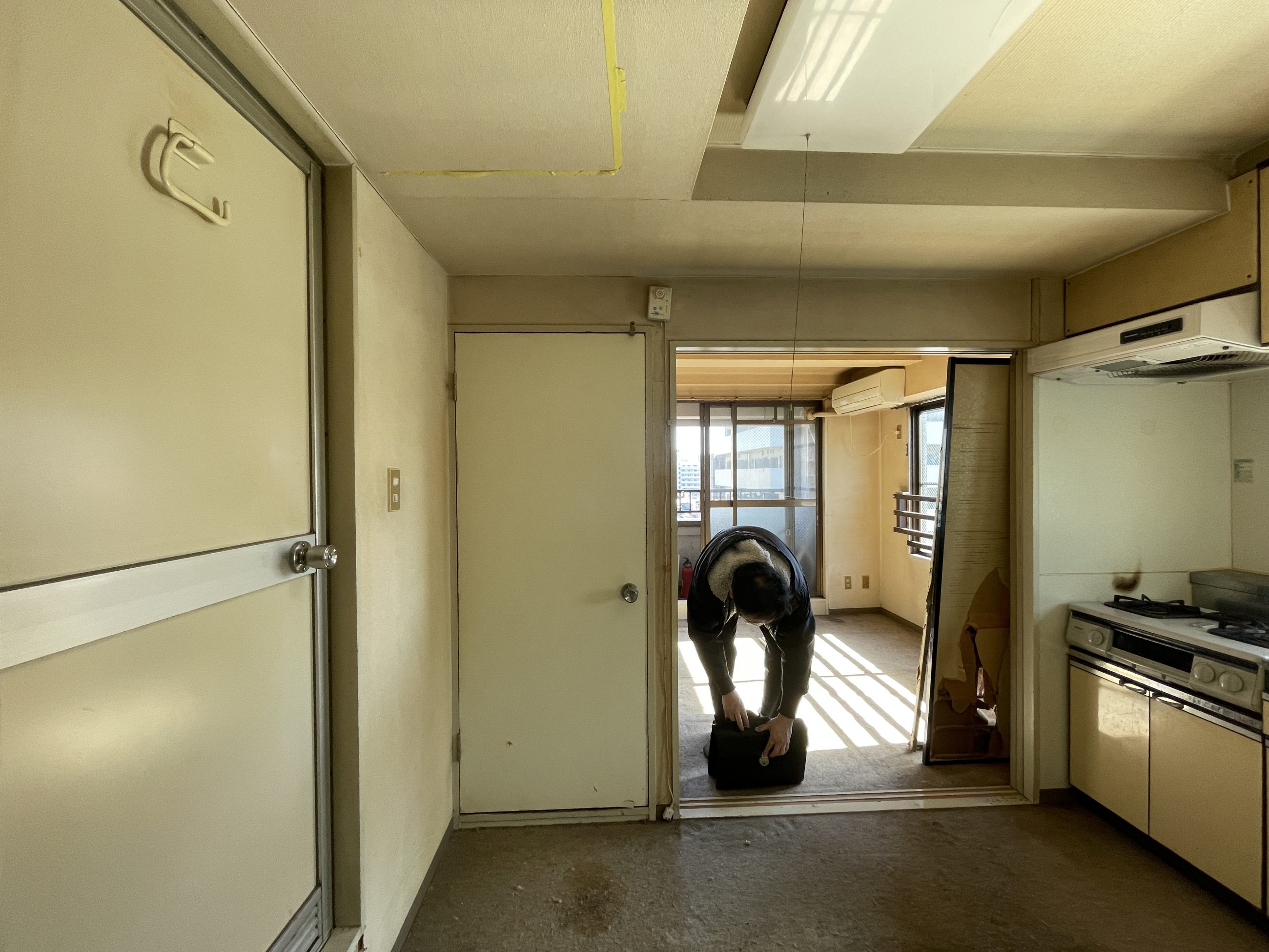 阪東橋 築37年の3点UBの1DKをオリジナルシステムキッチンが映える1LDKにフルリノベ【37年 鉄骨 リノベーション事例】eims（エイムズ） - eims (エイムズ)