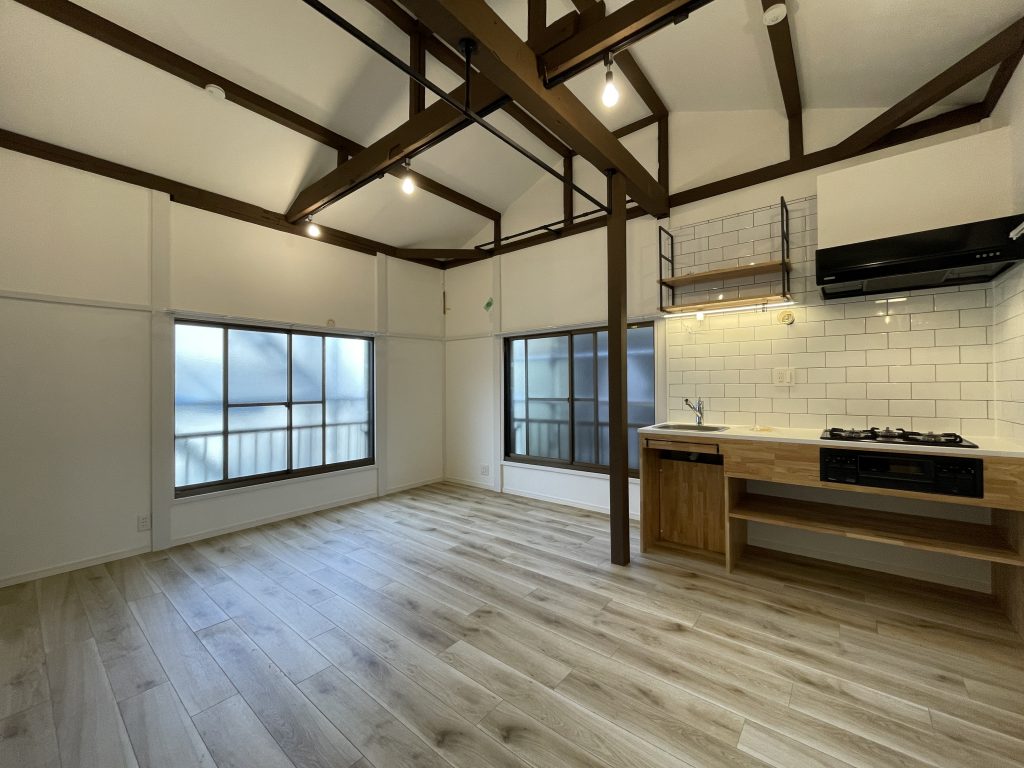 町屋 築56年 45㎡1LDK 既存を活かしながらの思い切ったリノベーションで新築のような仕上がりに【荒川区 木造 築56年 1LDK 賃貸】eims（エイムズ - eims (エイムズ)