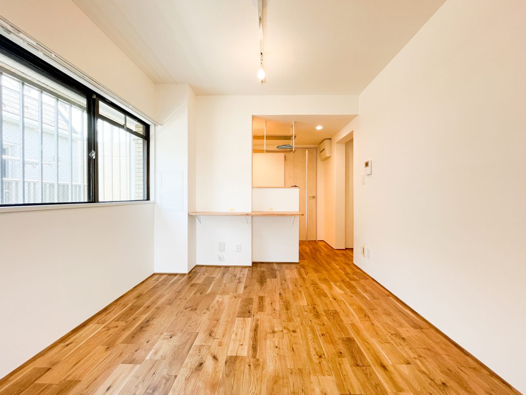駒沢大学駅 築41年築古2DKを無垢床、対面キッチンが映える2LDKにフルリノベし、即満室【世田谷区 築41年 2LDKマンション リノベーション事例】eims（エイムズ - eims (エイムズ)